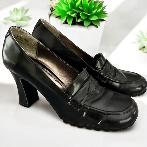 BONGO | Shoes | Vintage 9s Bongo Vegan Leather Loafer Heels | Poshmark
